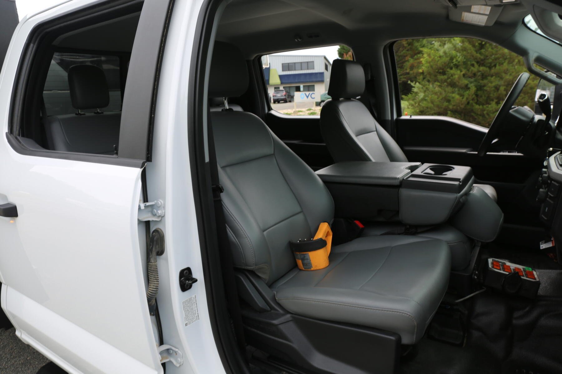 2024 Ford F550 Service Truck, 7k Miles, 4×4, Diesel, Lube Skid, Stellar ...