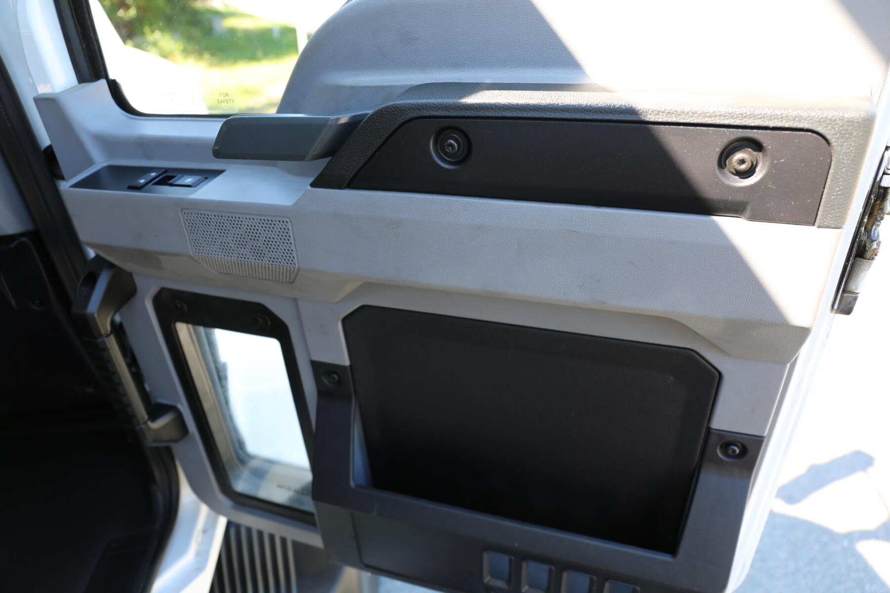 2023 Mack MD6 Service Truck, Under CDL, Cummins Diesel, 87k Miles, 3k ...
